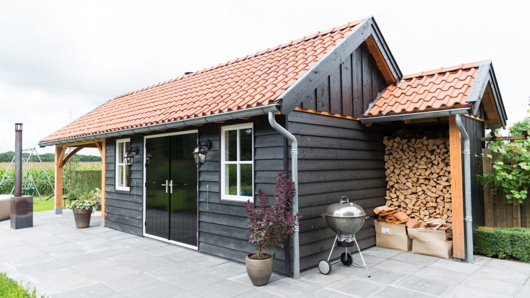 Holzscheune mit Terrassenüberdachung, Uddel | Bronkhorst Gartenhaus
